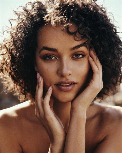 Shes Foxy R Alexissheree
