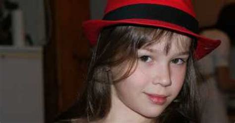 Sabina Bujoreanu Vrea Să Ajungă Vedetă Pe Scenă Adevarulro