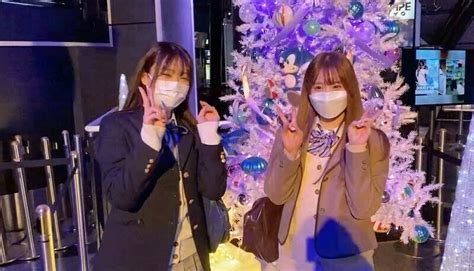 【未歩なな】無修正個人撮影動画「【究極美少女再び。】sss級美少女と韓国系美女の衝撃3p映像。アイドル級美少女達の放課後秘密ファイル」｜モロ