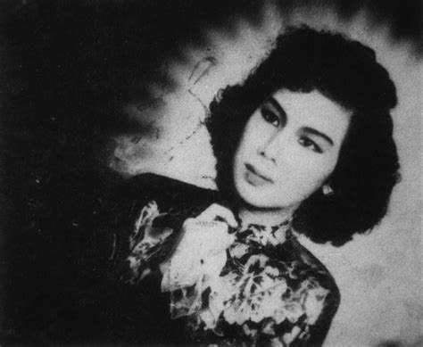 沪剧 杨派”创始人杨飞飞 高光时刻都奉献给了她热爱的舞台腾讯新闻 沪剧 杨派”创始人杨飞飞 高光时刻都奉献给了她热爱的舞台腾讯新闻