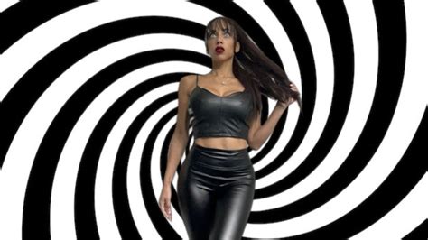 Eden Demands To Get Mesmerized Mesmerized Damsel Clips4sale