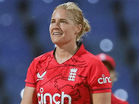 Katherine Sciver Brunt Retires From International Cricket Sports News Portal Revsportz