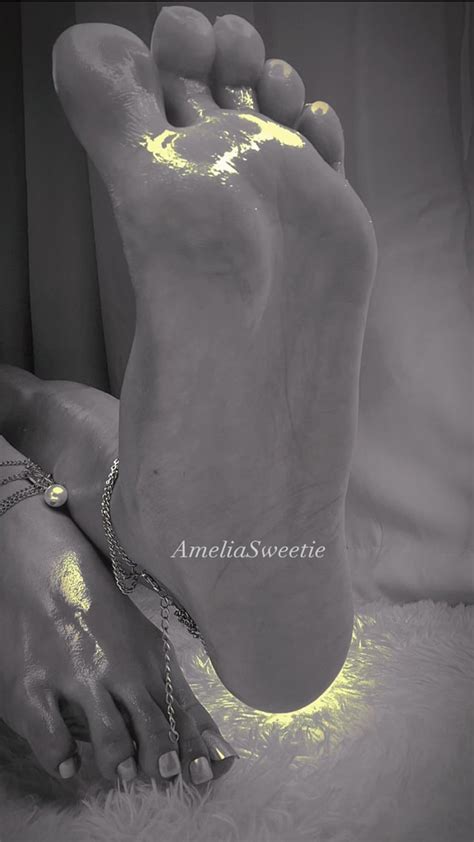 Oiled Up And Retro 💋 R Feetflirt