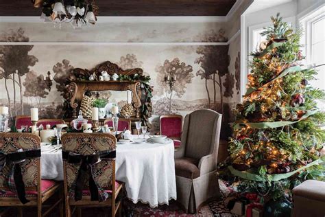 47 Christmas Tree Themes For An Elevated Look That Will Impress Your Guests