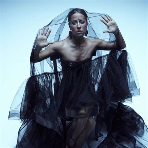 Derya Uluğ Sana Çıkıyor Yollar” Söz Müzik