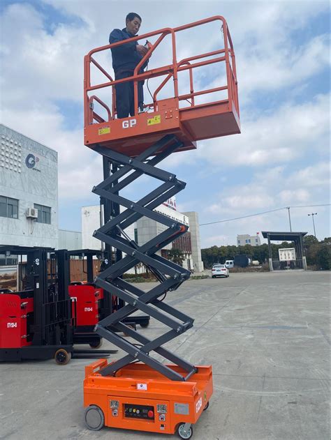 Self Propelled Electric Hydraulic Scissor Lift Aerial Work Platform