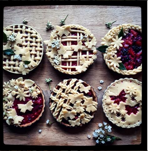 How To Make Pie Crust Decorations At Madeline Andrew Blog