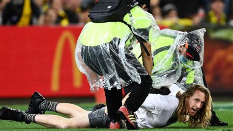 Afl Grand Final Streakers Video Marty And Michael Who Are The