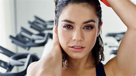 Vanessa Hudgens Sporting Her New Haircut Filming Gimme
