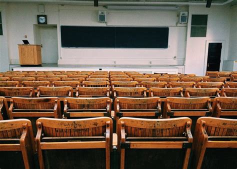 5 Tips On How To Hide That Fart During Class The Sundial Humor Magazine