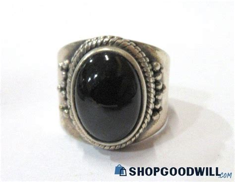 Sz 925 Sterling Silver And Onyx Ring