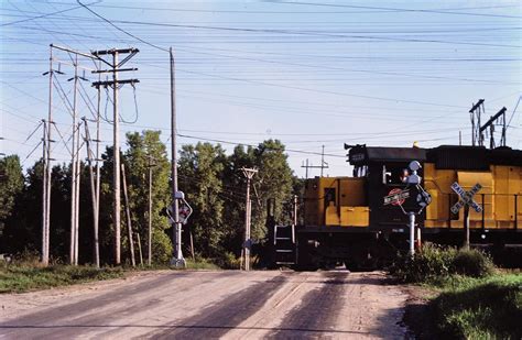 Cnw Sd 40 At Cedar Rapids Iowa 1979 We Go Back To Sept 197… Flickr
