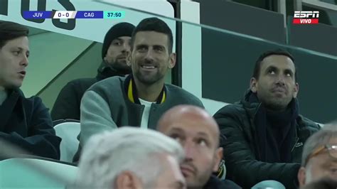 نواک جوکوویچ تماشاگر ویژه دیدار یوونتوس و کالیاری عکس طرفداری