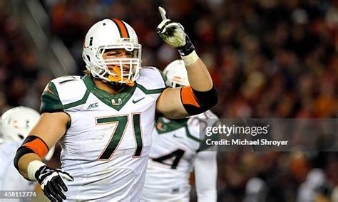 Miami Anthony Chickillo Photos And Premium High Res Pictures Getty Images