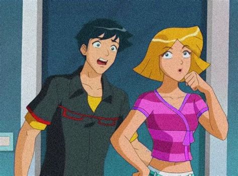 250 Ideas De Clover Totally Spies En 2025 Tres Espias Sin Limite