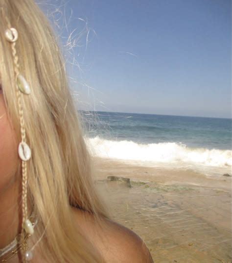 Pin De Arii🌷🤍 En Hello Kity Rw ️‍🩹 Celebridades Fotos De Camila Celebridades Bonitos