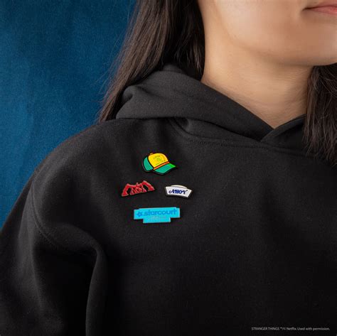 Set Of 4 Stranger Things Season 3 Pins Stranger Things Cinereplicas Cinereplicas Usa