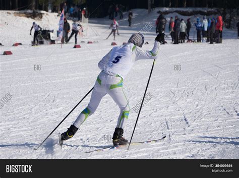 Mass Ski Race Ski Image And Photo Free Trial Bigstock