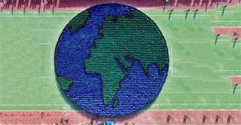 ഷാർ‍ജ ഇന്ത്യ ഇന്‍റർനാഷനല്‍ സ്കൂള്‍ സ്വന്തമാക്കിയത് 7 ാമത് ലോക റെക്കോർഡ് Us News