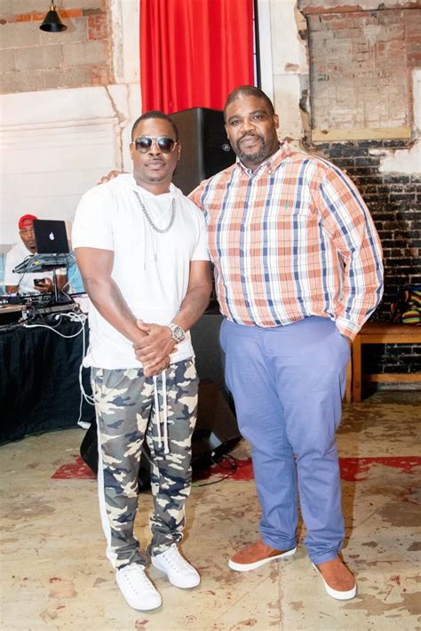 Singer Roi Anthony Drops Some Fun For The Summer