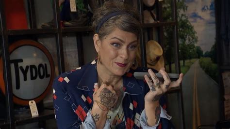 American Pickers Danielle Colby Shows Off Chest And Arm Tattoos In Low