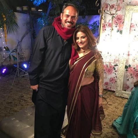 Mariam Mirza Pictures With Husband Reviewitpk