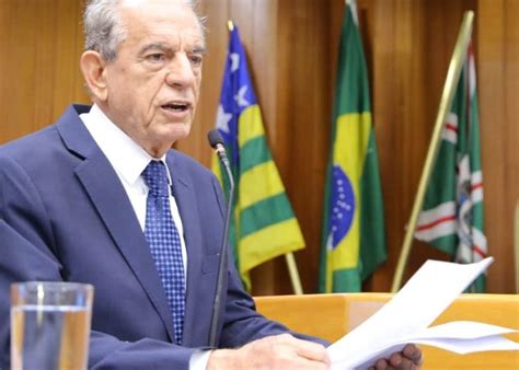 Há Um Mês Internado Iris Rezende Segue Na Uti Contexto