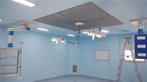 Ceiling Mounted Laminar Flow System Voltage 220v At Rs 350000 In
