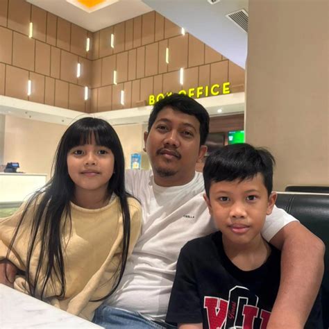 Terkadang Kakak Nya Cuma Mau Menggendong Adek Nya Tapi Gak Tau Klo Adek Nya Kesakitan😭😭😭 Fyp