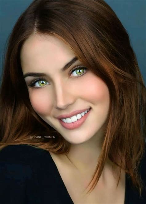 Pin By Magic Dragon🐉 On Facial Expressions 🤗🫣😱 Brunette Beauty