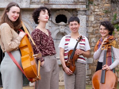 Consort La Capriola Eeemerging