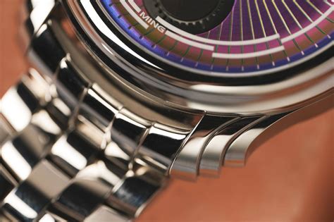 Ming Debuts Their Fifth Generation Design Language With The 5704 Iris