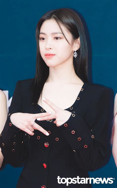 Hd포토 있지itzy 류진 ‘고혹적인 눈빛 2021 Mama 레드카펫 최규석 기자 톱스타뉴스