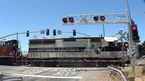 Bugx 2000 Leads Cct Lodi Flyer Local Newton Rd Railroad Crossing