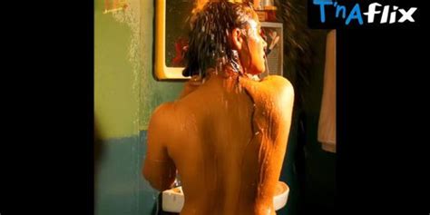 Kavya Thapar Sexy Scene In Ek Mini Katha