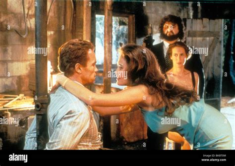 True Lies Arnold Schwarzenegger Tia Carrere Jamie Lee Curtis Trls 124