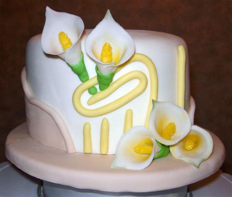Elegant Calla Lily Cake
