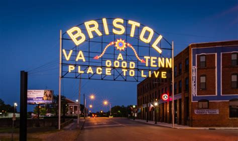 Bristol Tn Va A Little Bit Of Country Getaway Mavens