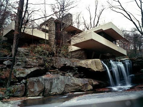 7 Stunning Frank Lloyd Wright Homes