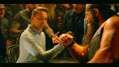 Robotic Nerd Vs Huge Hairy Biker Arm Wrestling En Español