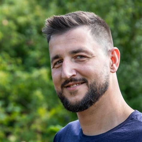 Marcel Bollenbach 2nd Level Supporter Medifox Dan Xing