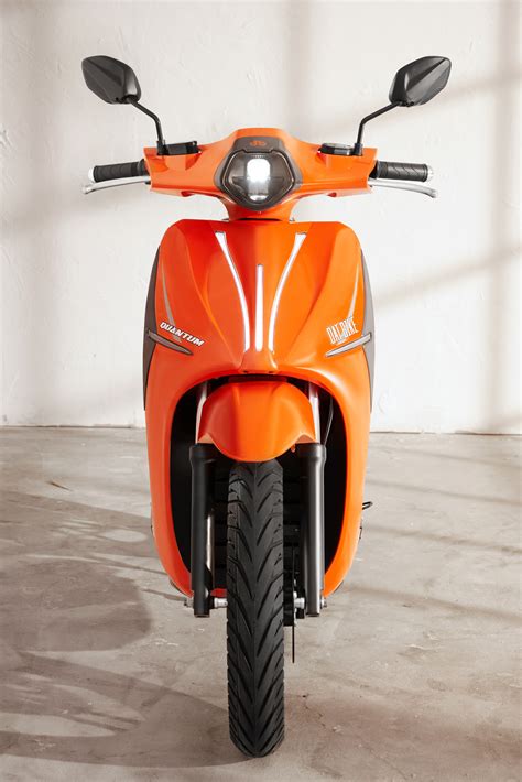 Xe Máy điện Dat Bike Quantum Ra Mắt Giá Gần 50 Triệu đi Tối đa 270 Km Cốp Rộng Hơn Lead