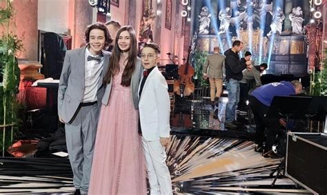 Marysia Stachera Z Domaszowic Zaśpiewała Na Wielkim Koncercie Modlitwa Pokoleń Zobacz Film I