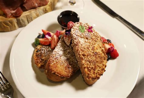 Signature Brunch Council Oak Steaks And Seafood