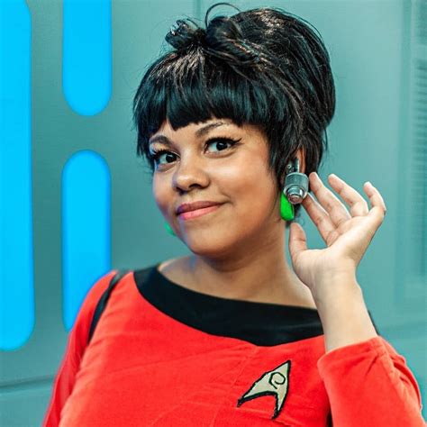 Elli Petrelli Youtube