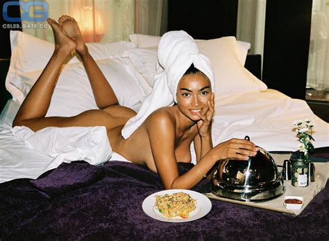 Kelly Gale Nude Pictures Onlyfans Leaks Playboy Photos Sex Scene Uncensored