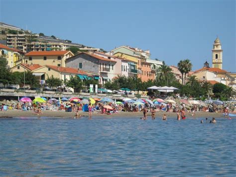 °VACANZE AL MARE AD UN PASSO DALLE SPIAGGE САНТО СТЕФАНО АЛ МАРЕ ...
