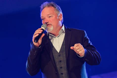 Country Singer John Berry Diagnosed With Tonsil Cancer You Dont See Fear On These Faces