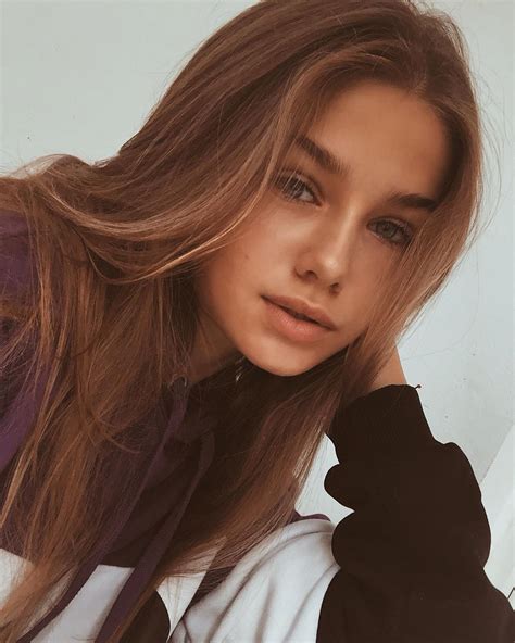 Uliana Medvedyuk🌝さん 日 Hair Milk Hair Long Hair Styles
