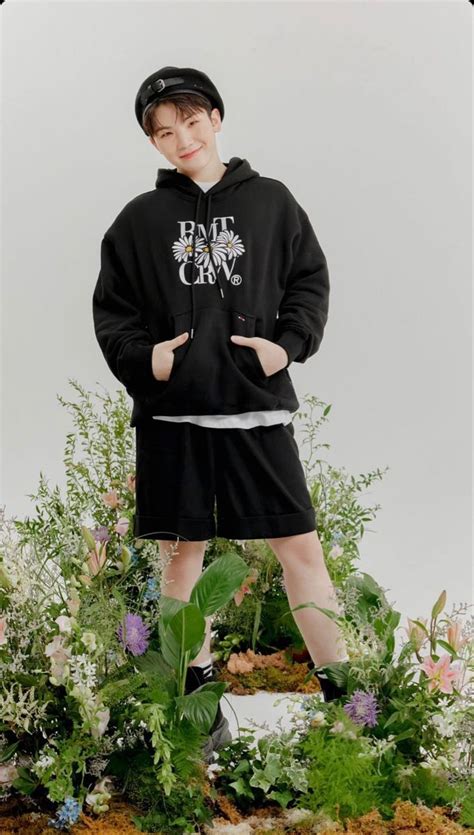 Romantic Crown Woozi Woozi Seventeen Woozi Seventeen Debut